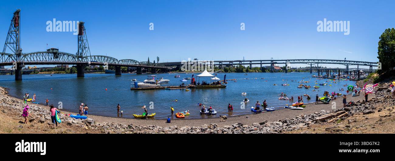 The Big Float, Portland, Oregon - July 14th 2018: People enjoy floating ...
