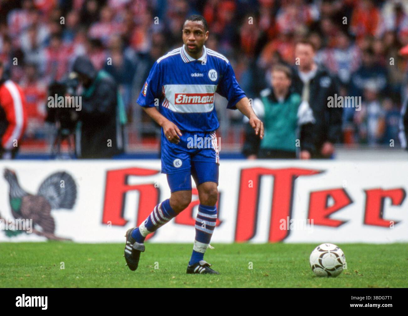 Deutschland. 16th May, 2025. firo: 11.04.1998 Football: Football ...