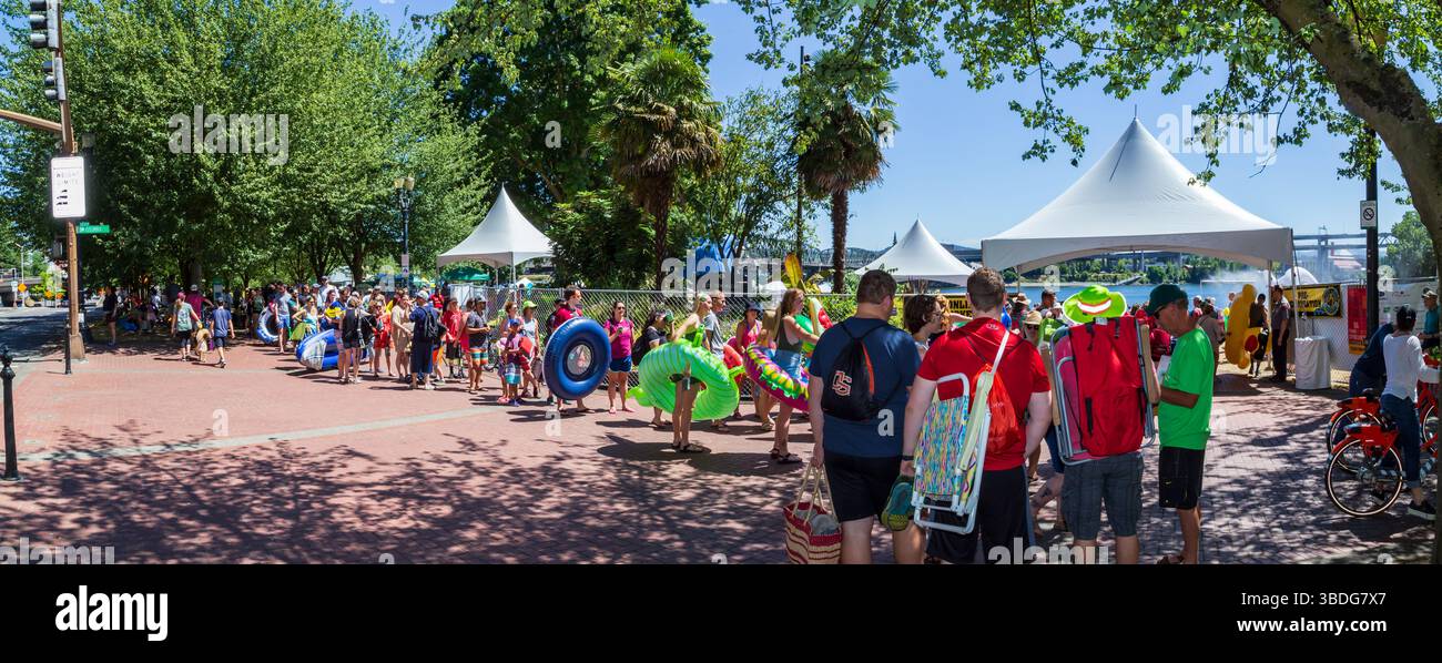 The Big Float, Portland, Oregon - July 14th 2018: People with ...