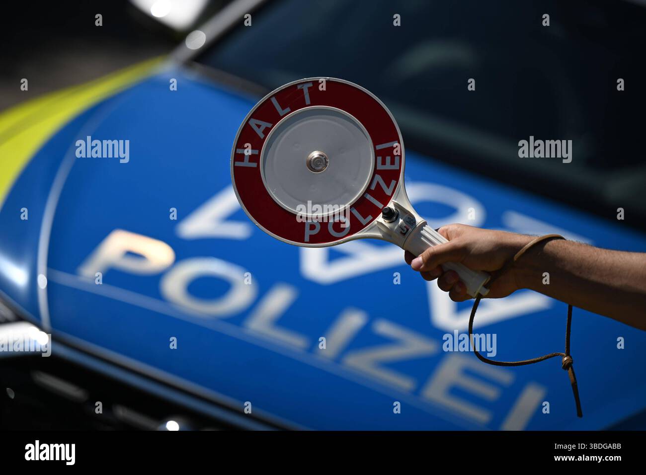 Symbolbild Blaulicht, Polizei, Streifenwagen, Festnahme, Feuerwehr ...