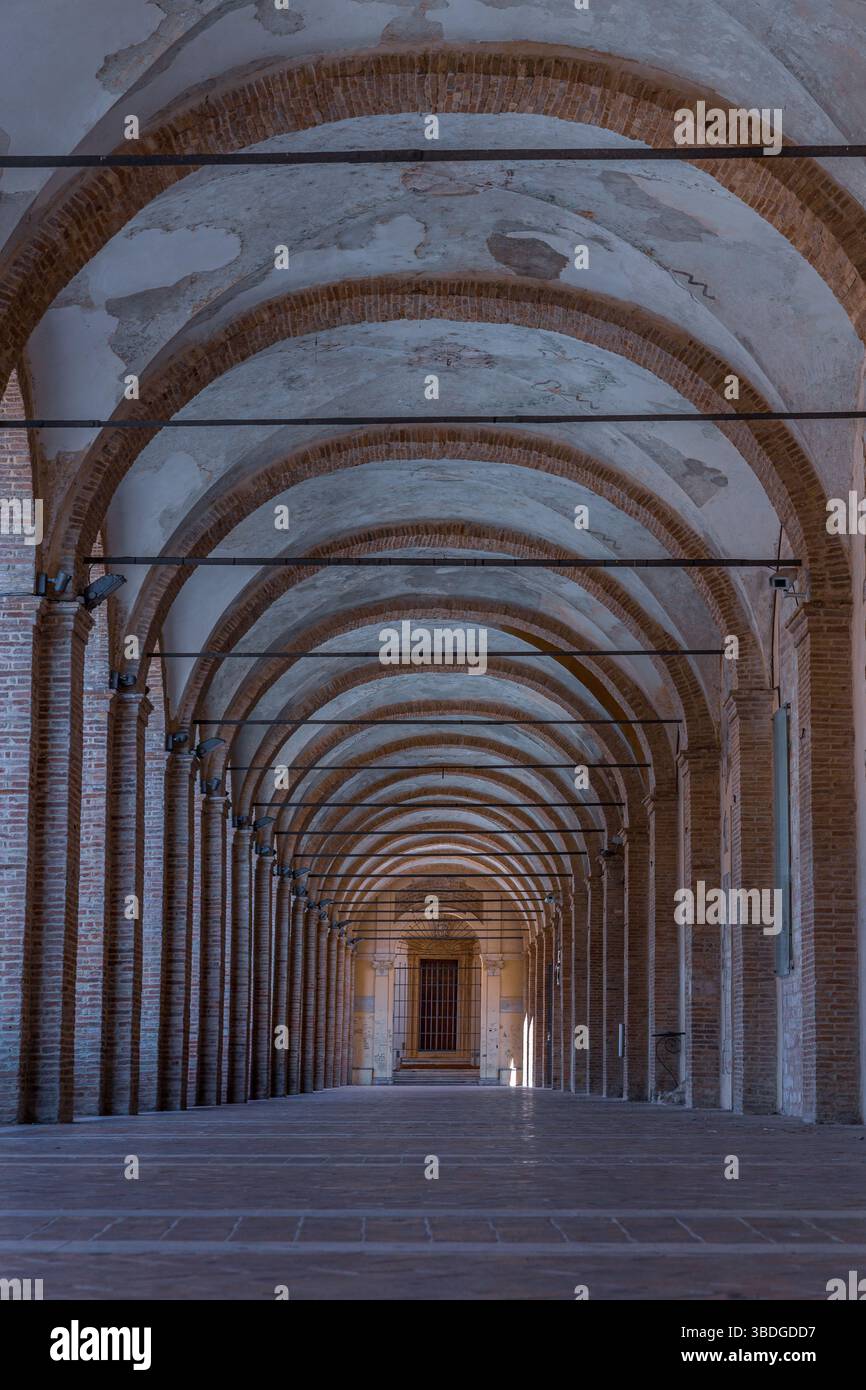 Ancient architecture corridor arches hi-res stock photography and ...