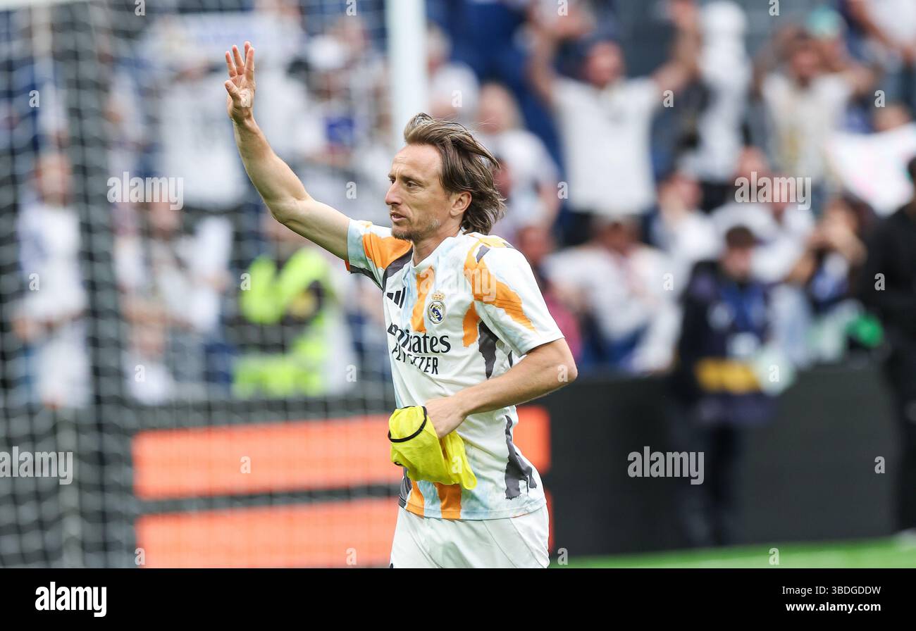 Madrid, Spain. 24th May, 2025. Luka Modric during his last match in a ...