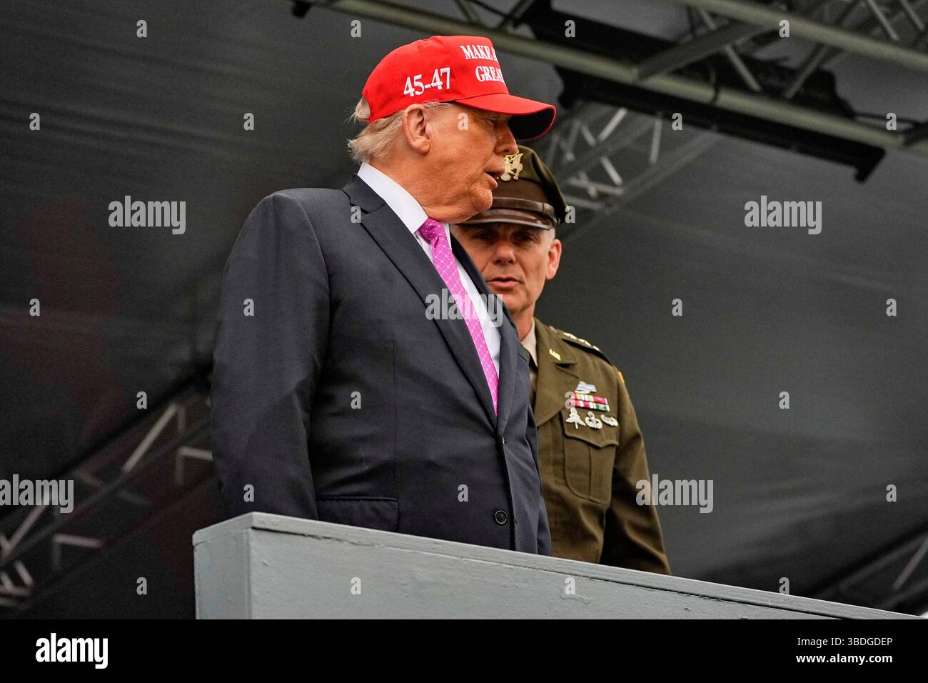 President Donald Trump, left, and U.S. Military Academy Superintendent ...