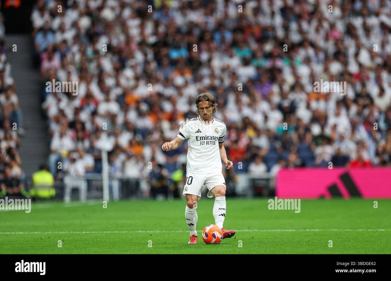 Madrid, Spain. 24th May, 2025. Luka Modric during his last match in a ...