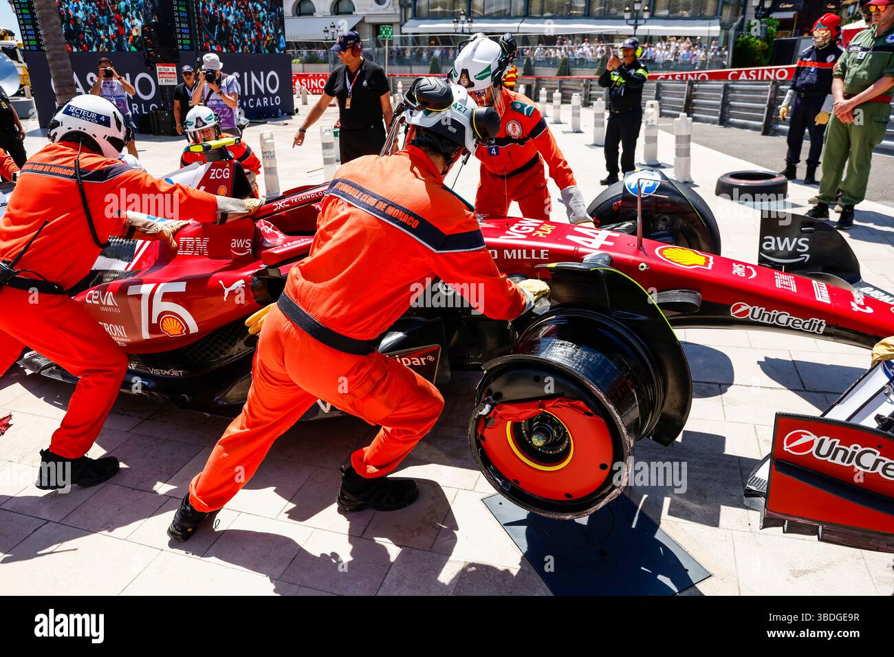 Ferrari f1 2025 crash hi-res stock photography and images - Alamy