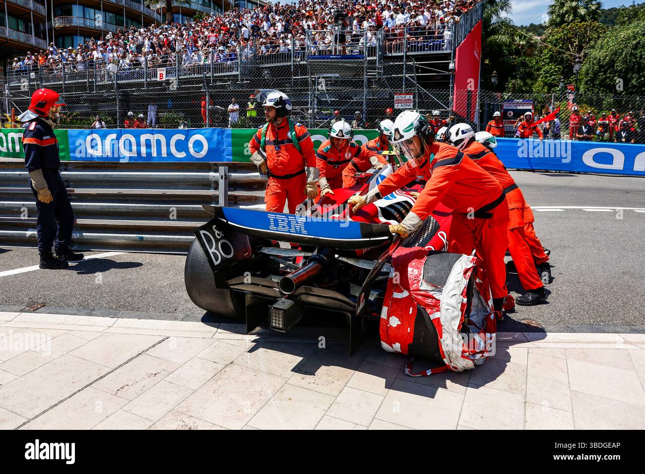 Ferrari f1 2025 crash hi-res stock photography and images - Alamy