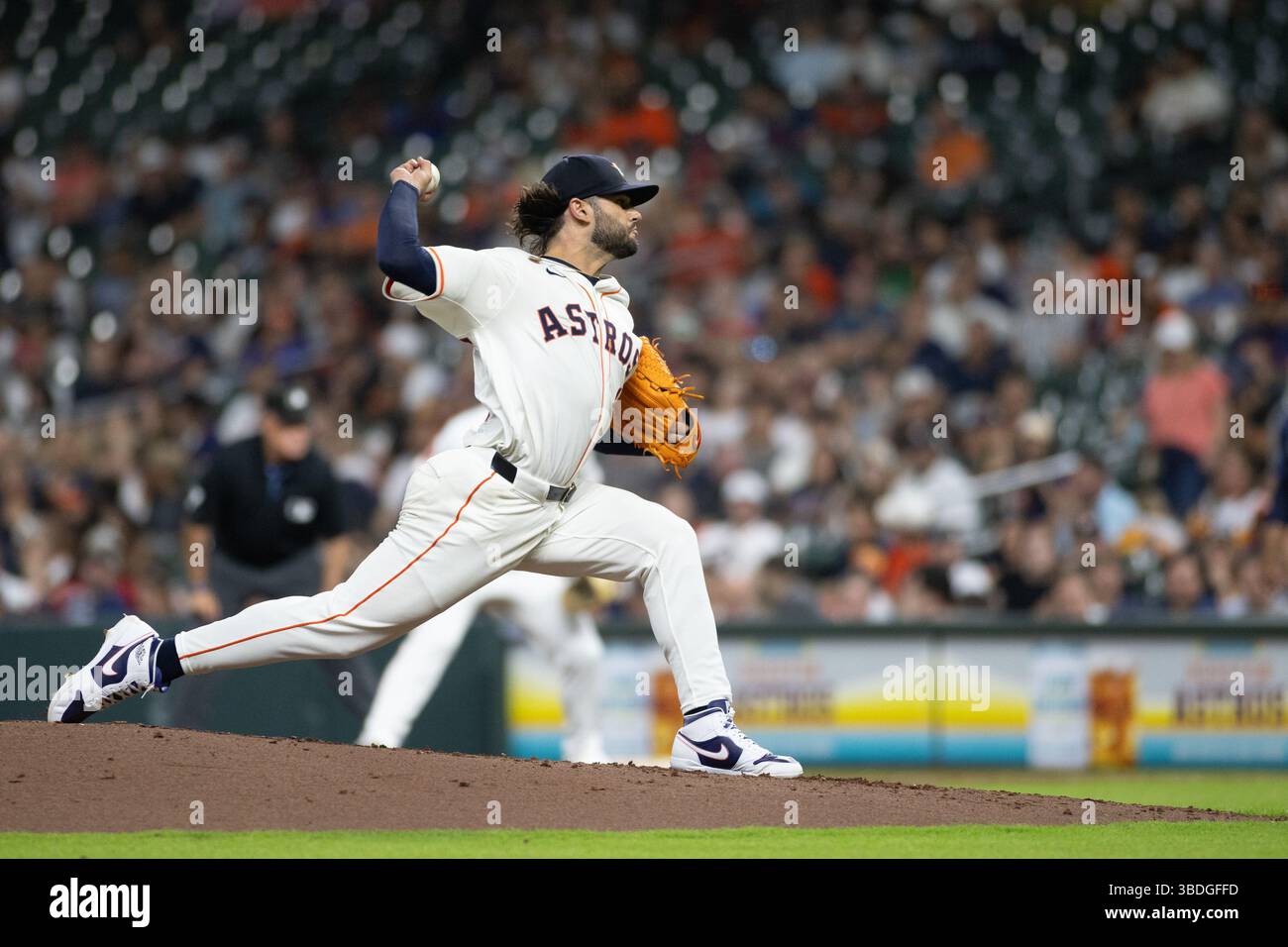 May 22, 2025: Houston Astros pitcher Lance McCullers Jr. (43) throws a ...