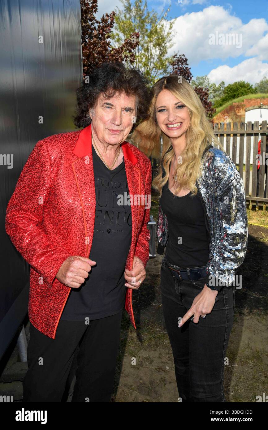 Olaf der Flipper Olaf Heinz Malolepski Saenger Vater mit seiner tochter ...