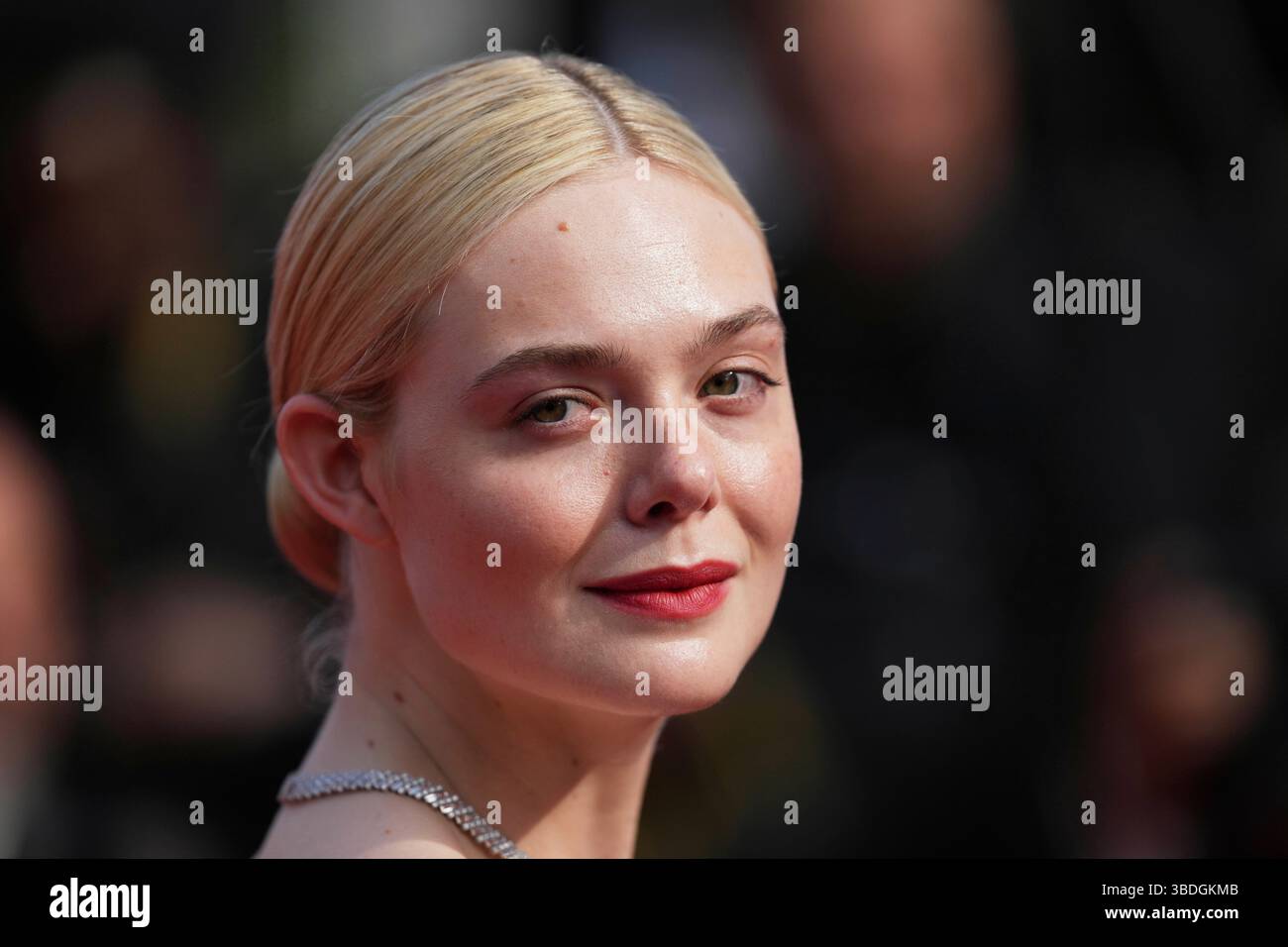 Elle Fanning poses for photographers during the awards ceremony red ...