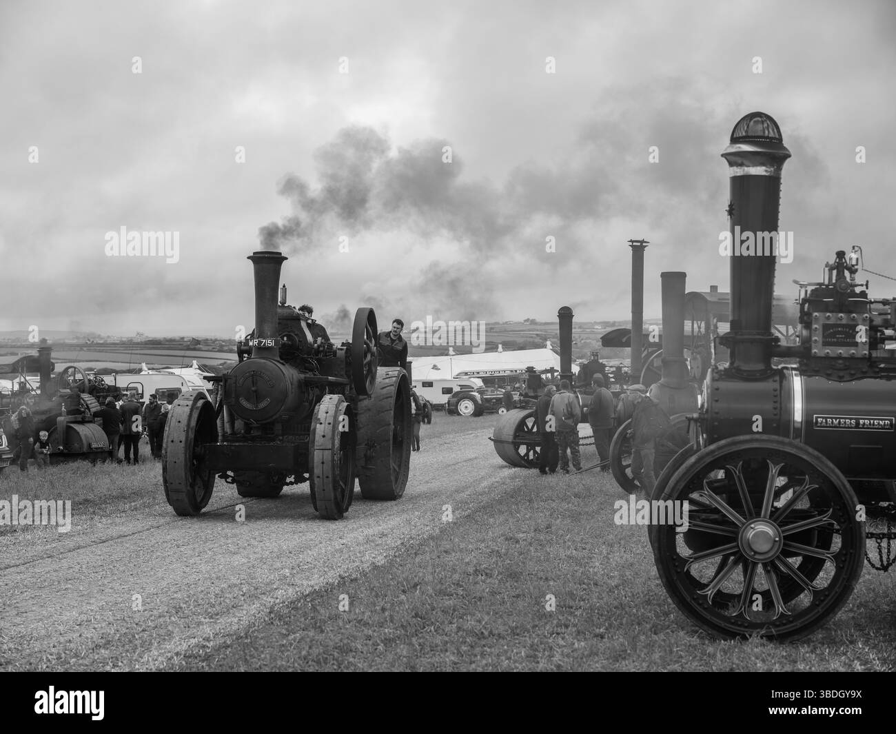 TREDINNICK STEAM ENGINES AND VINTAGE CLASSIC CAR RALLY ST ISSEY ...