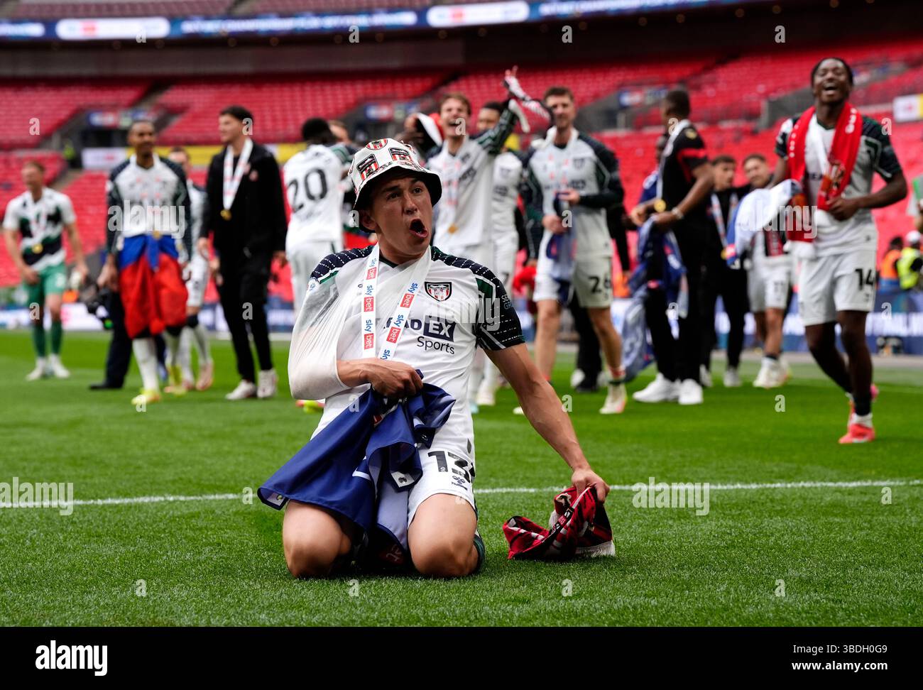 Sunderland's Luke O'Nien celebrates promotion to the Premier League ...