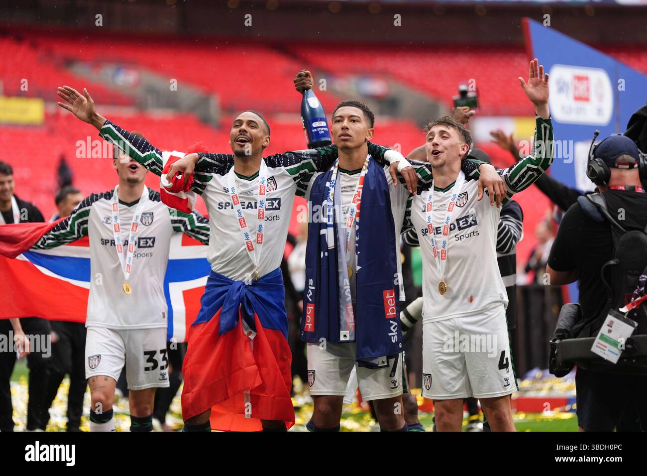 (L-R) Sunderland's Leo Hjelde, Wilson Isidor, Jobe Bellingham, and ...