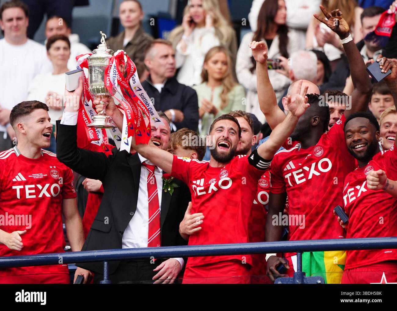 Aberdeen's Graeme Shinnie lifts the trophy after the Scottish Gas Men's ...
