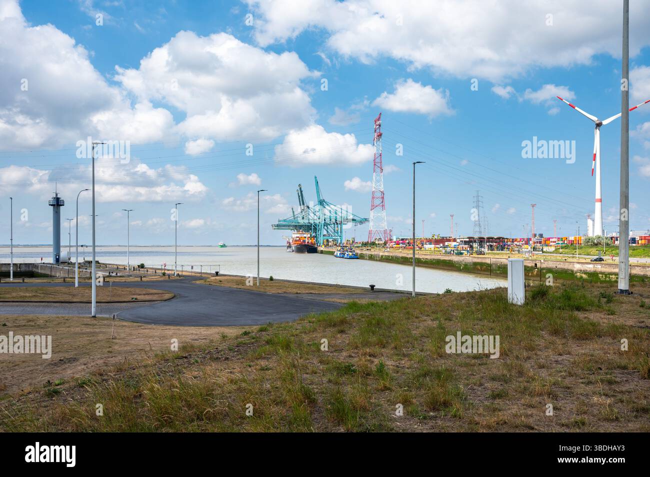The Toronto express container ship being loaded at the docsk at Antwerp ...