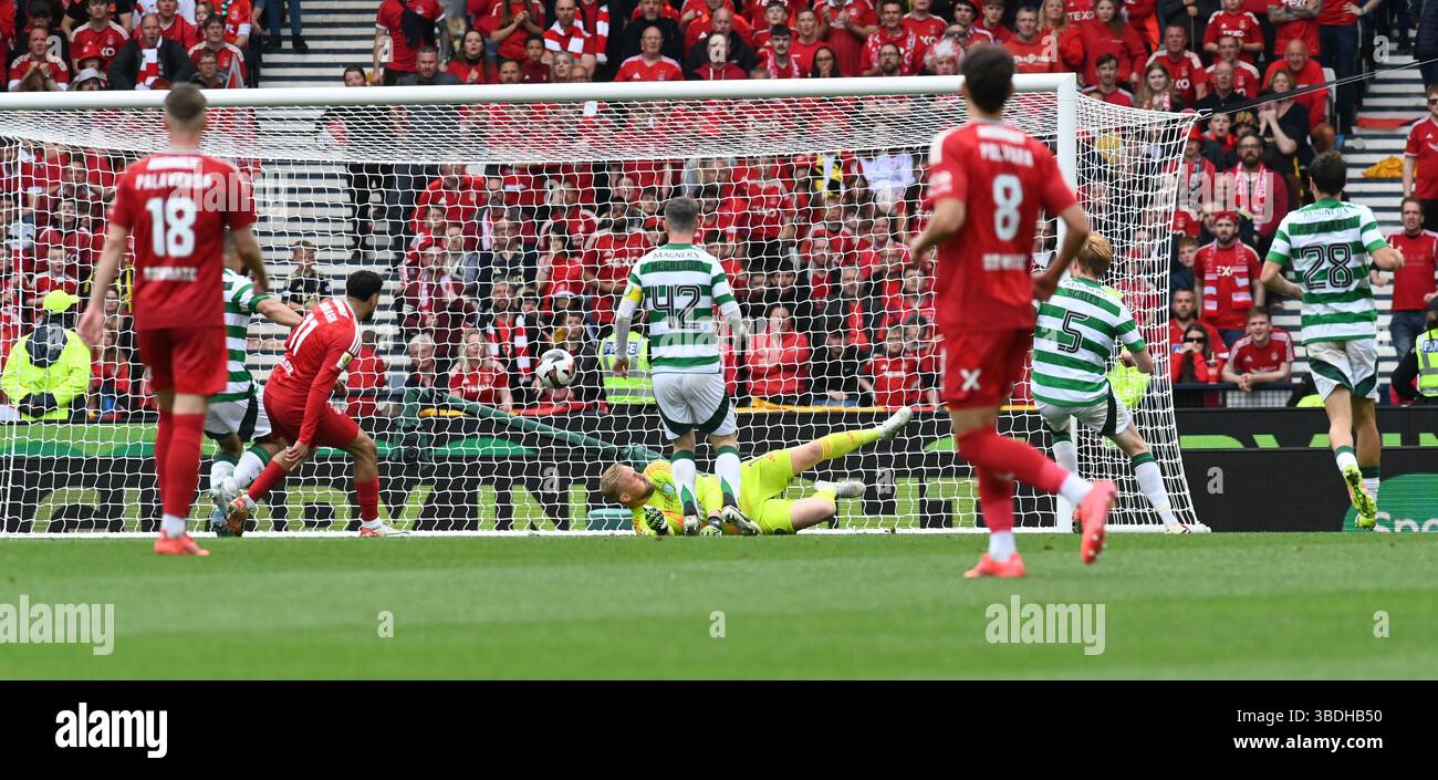 Hampden Park in Glasgow .24th May 25 Scottish Cup Final Aberdeen vs ...