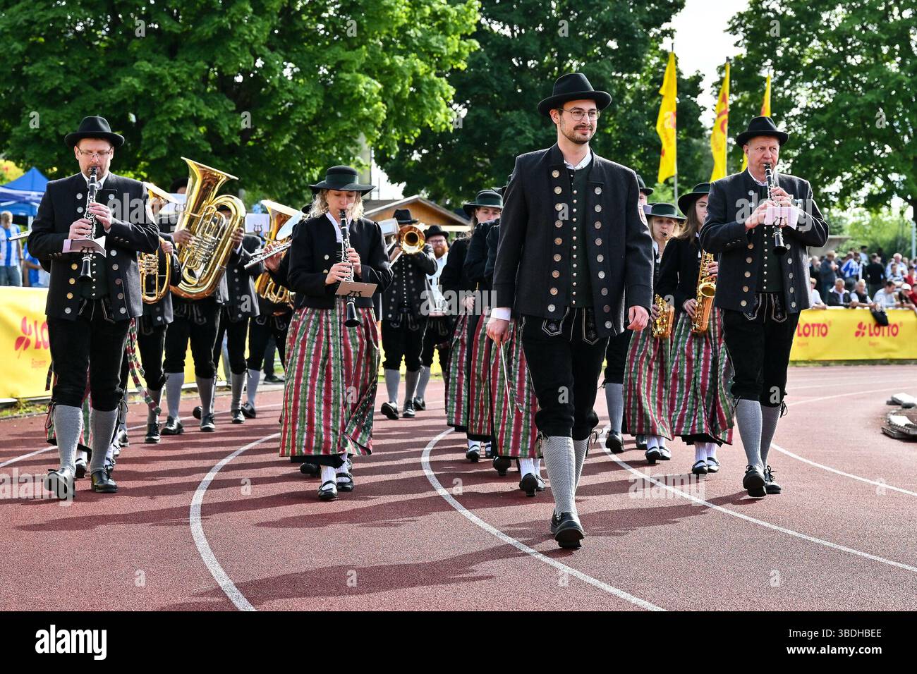 Illertissen, Deutschland. 24th May, 2025. Die Musikkapelle aus ...