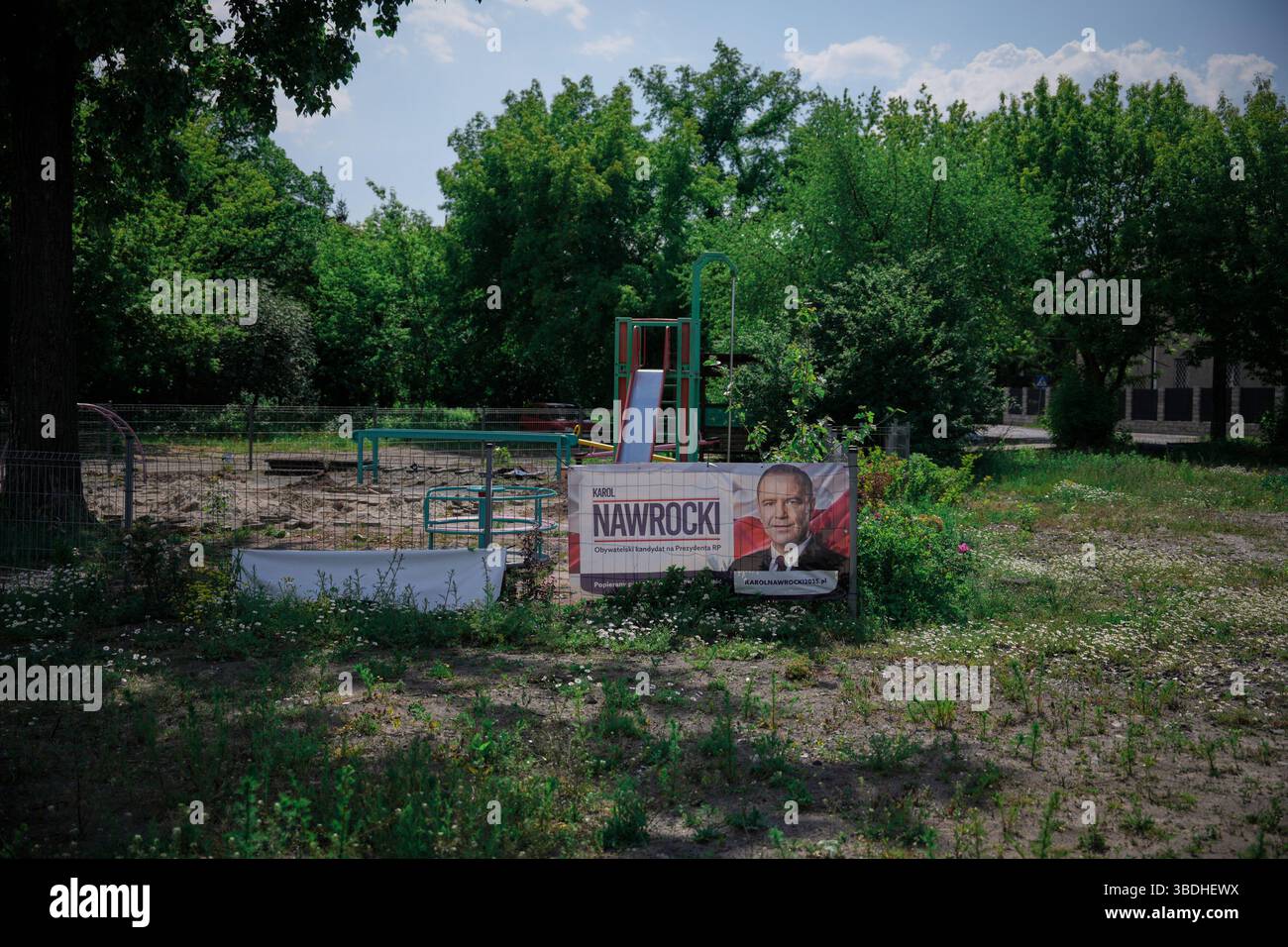 Warsaw, Poland. 21st May, 2025. A banner with an image of presidential ...