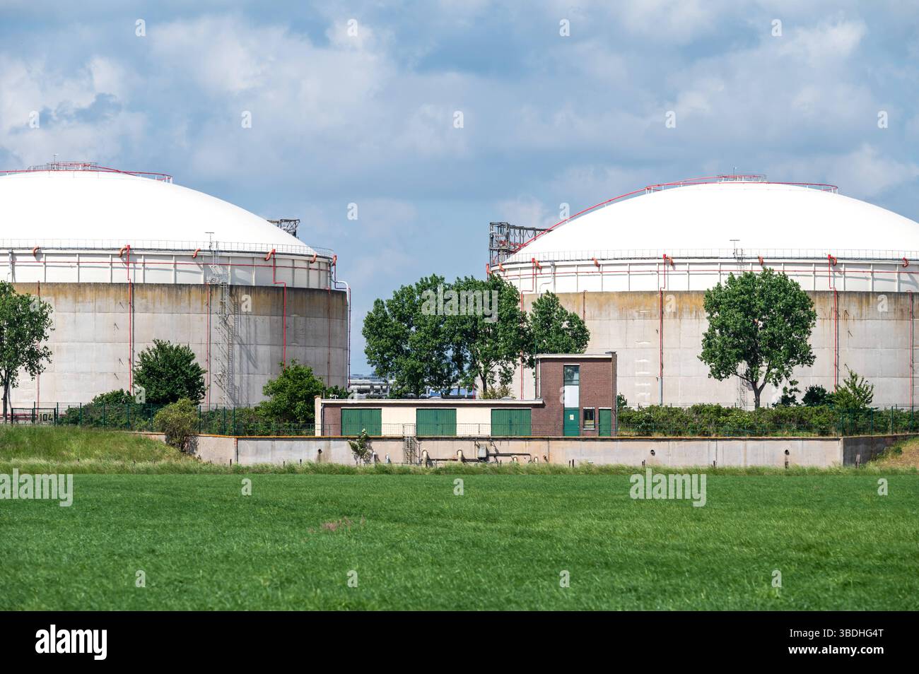 Industrial gas tank storage at the BASF chemistry and petroleum site in ...