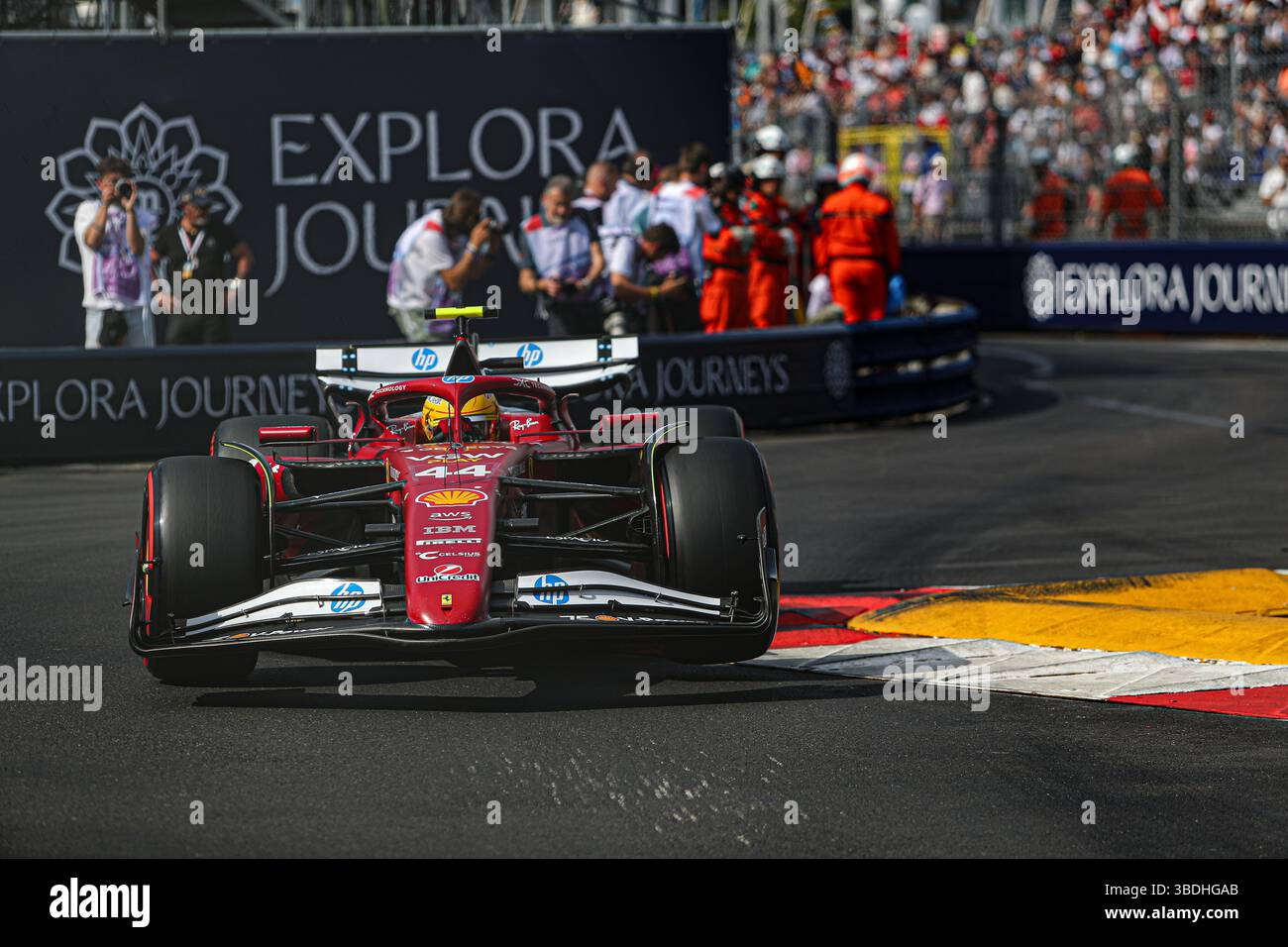 Lewis Hamilton (GBR) - Scuderia Ferrari - Ferrari SF-25 - Ferrari ...