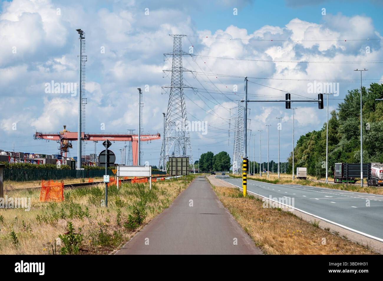 The BASF chemistry industry company site at Westkaai at the Antwerp ...