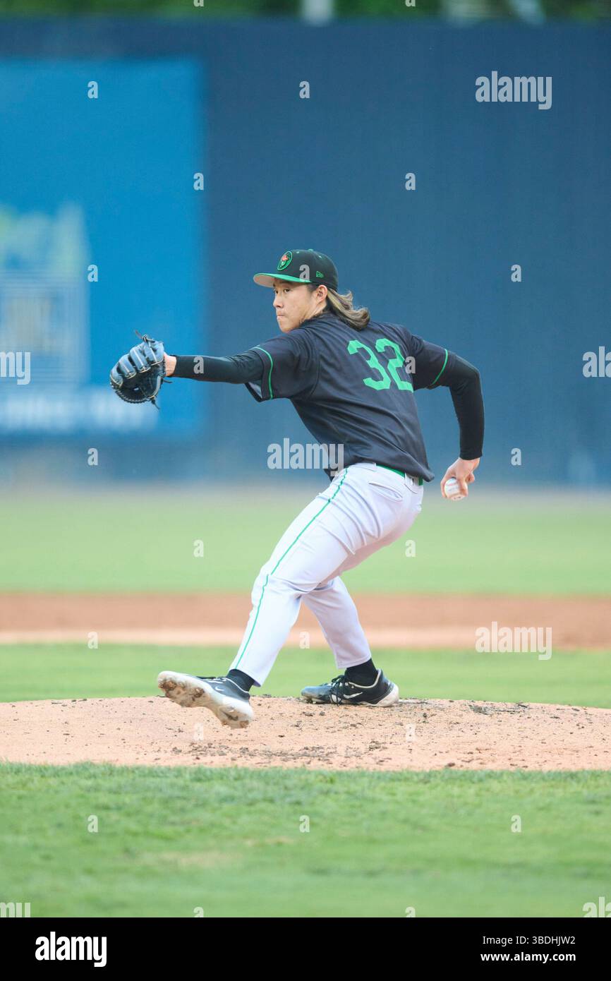 Greensboro Grasshoppers starting pitcher Hung-Leng Chang (32) delivers ...