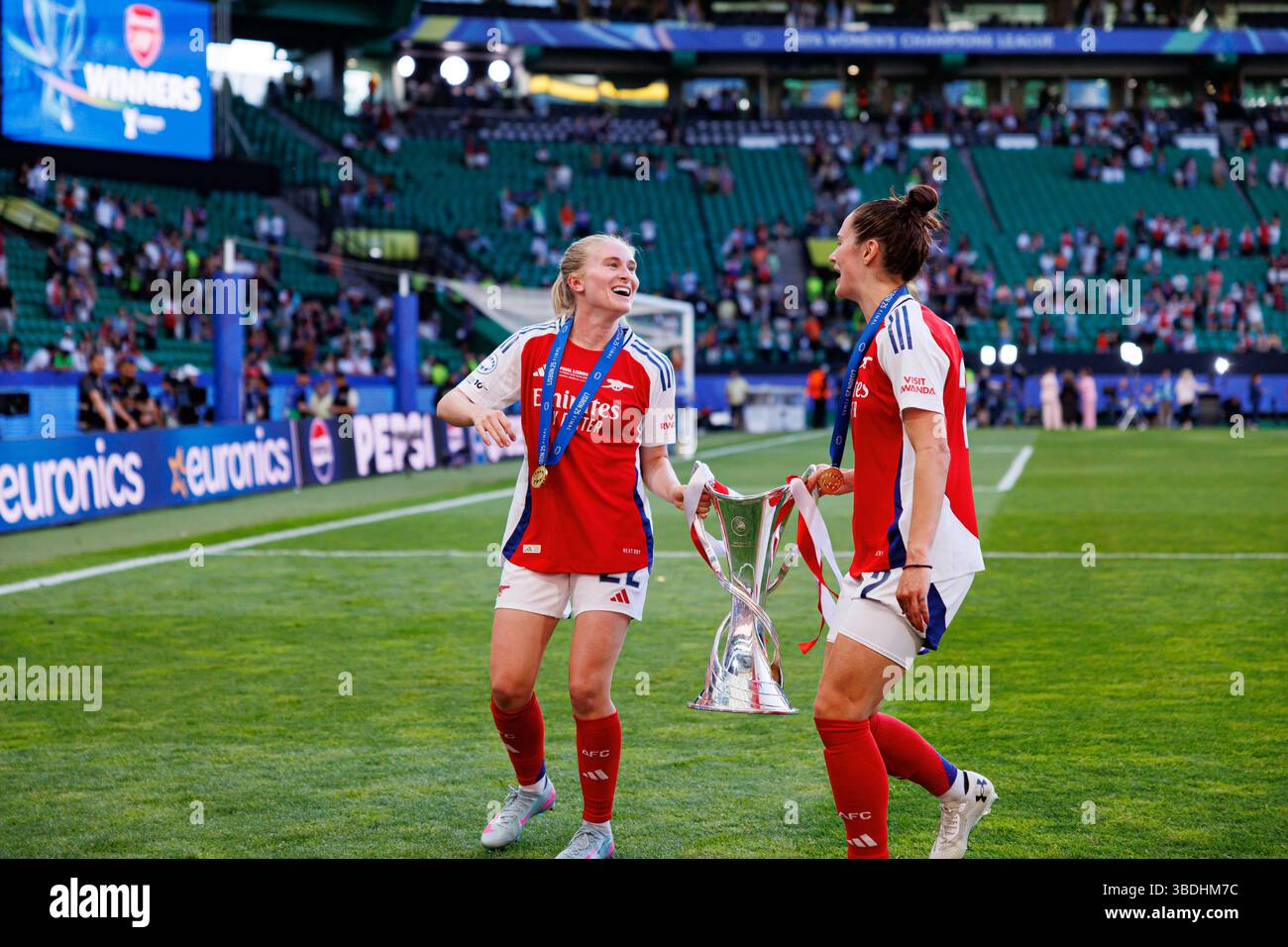 Jenna Nighswonger and Emily Fox seen during UEFA Womens Champions ...