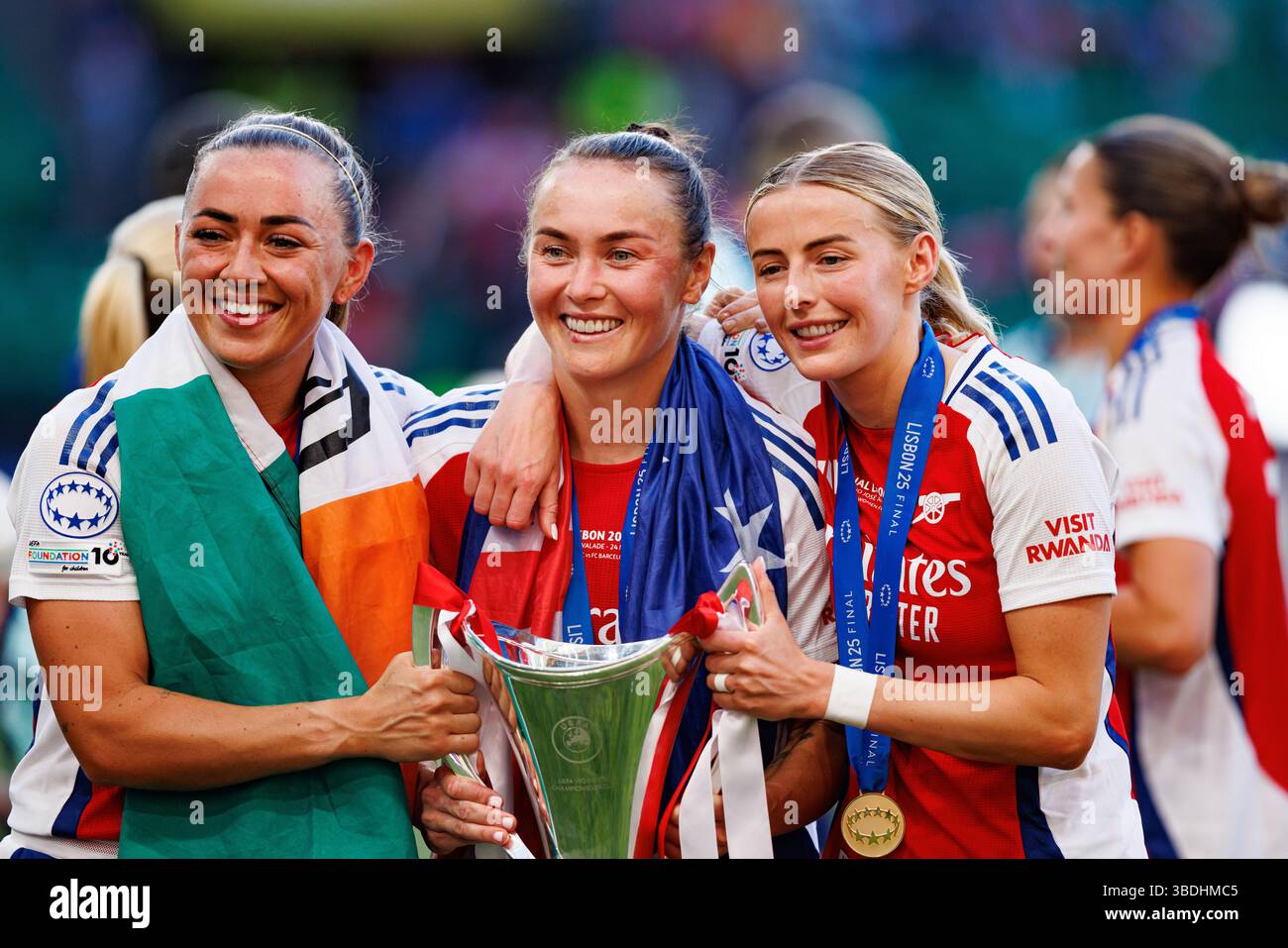 Kate McCabe, Caitlin Foord and Chloe Kelly seen during UEFA Womens ...