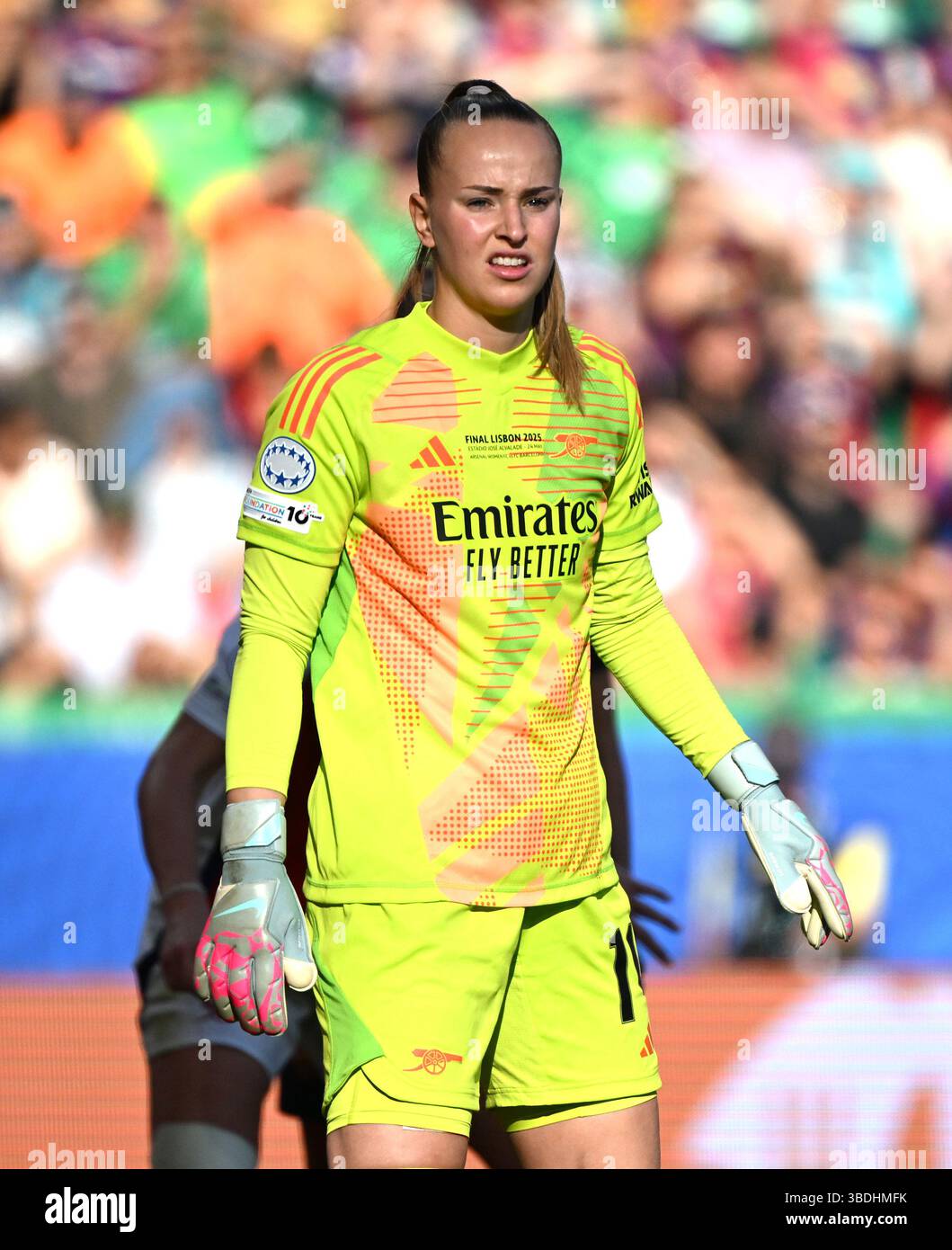 Arsenal goalkeeper Daphne van Domselaar during the UEFA Women's ...