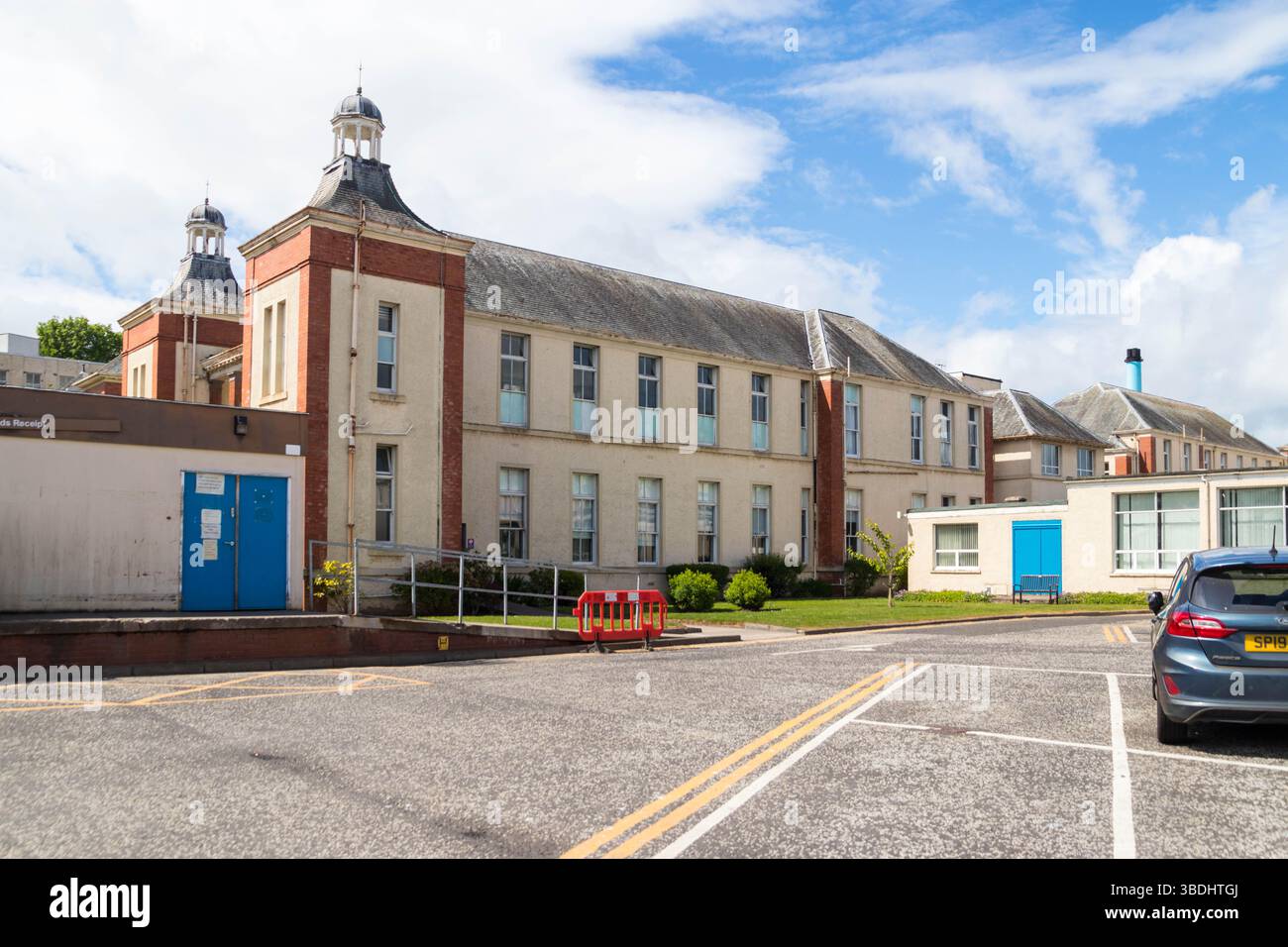 Perth Royal Infirmary Univeristy Teaching Hospital Scotland Stock Photo ...