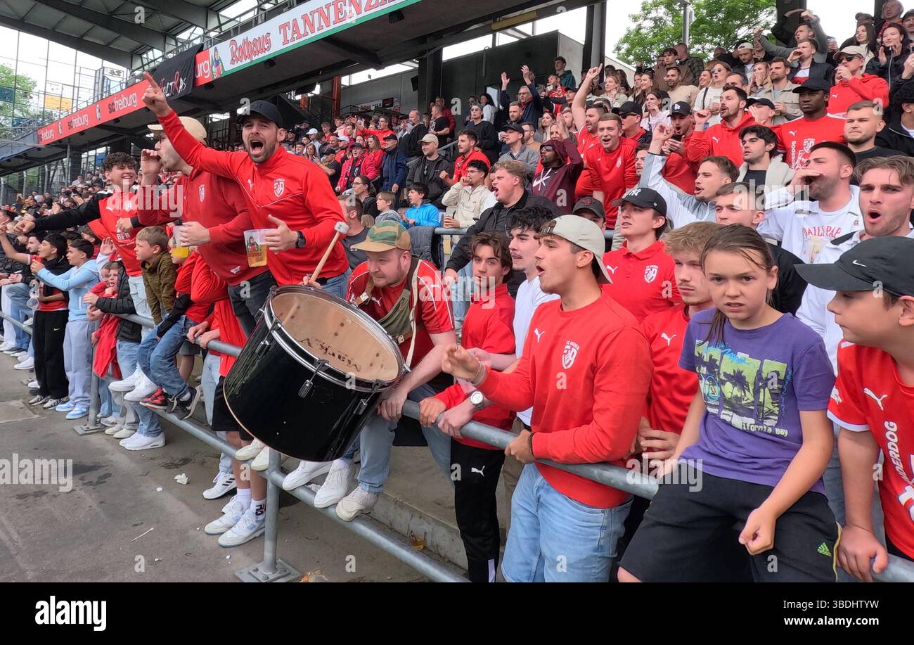 Freiburg, Deutschland. 24th May, 2025. Die Auggener Fans waren Spitzenklasse, wie ihr Team auch ...