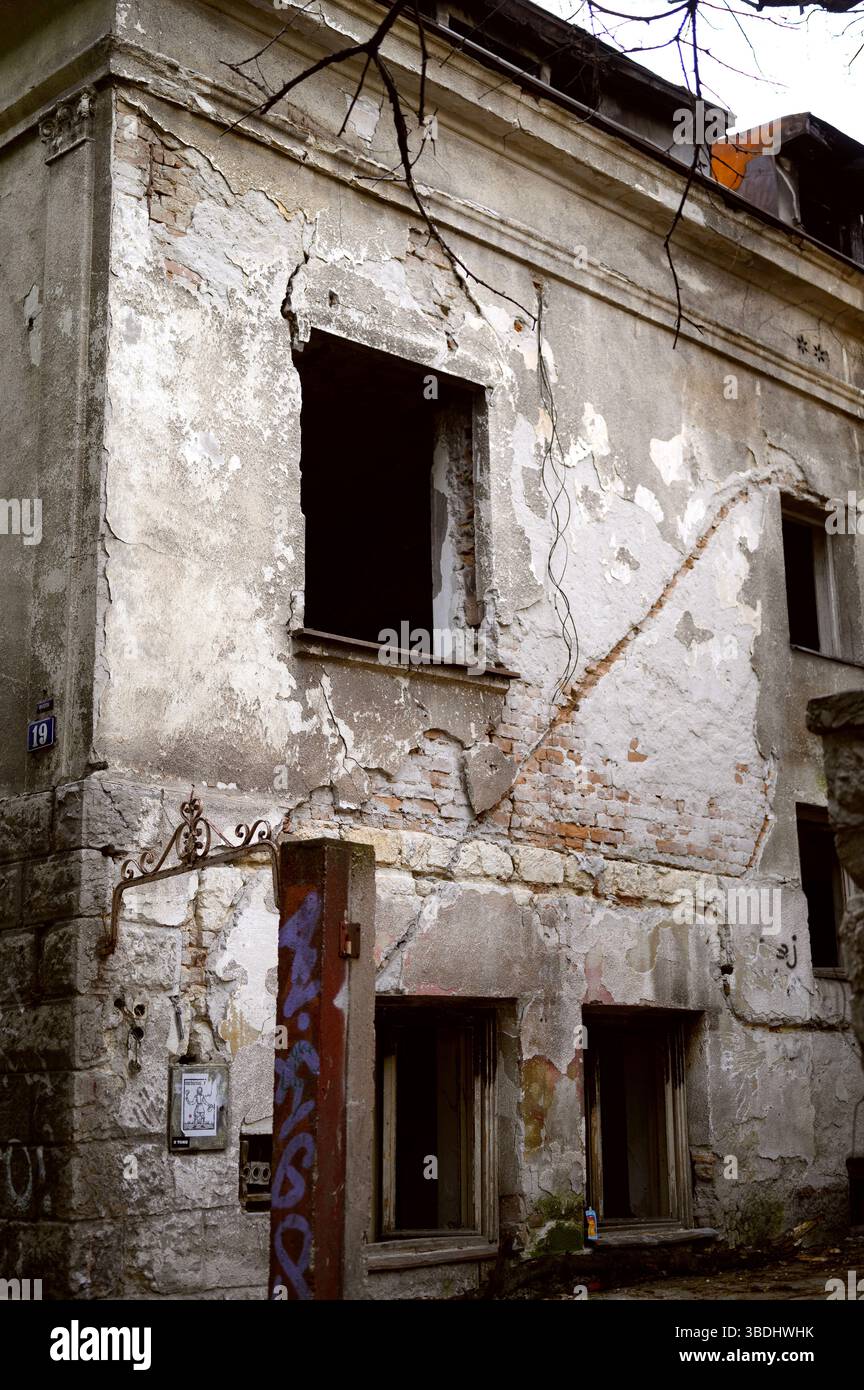 Bombed building a yugoslav hi-res stock photography and images - Alamy