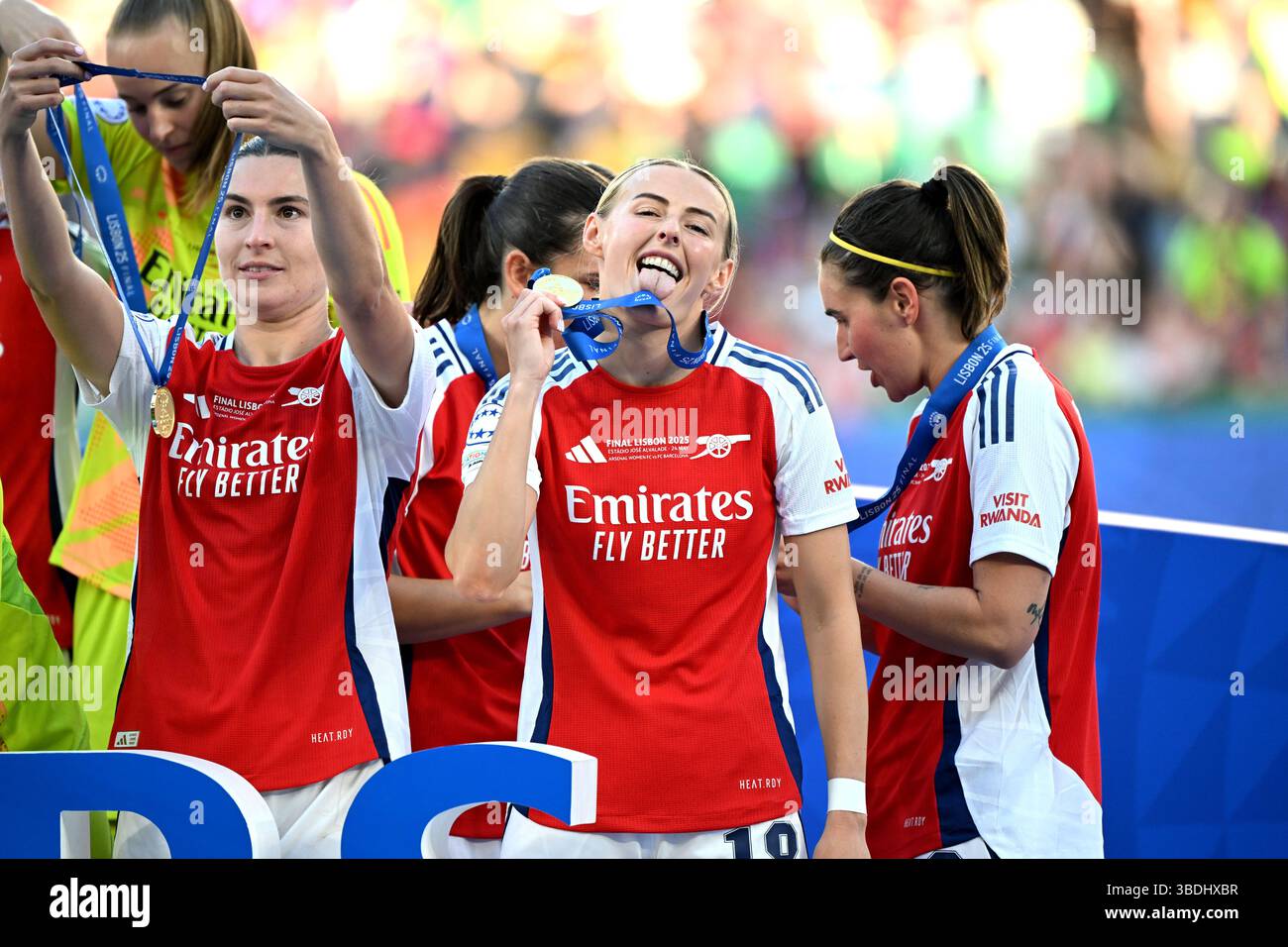 Arsenal's Chloe Kelly celebrates with their winners medal following ...