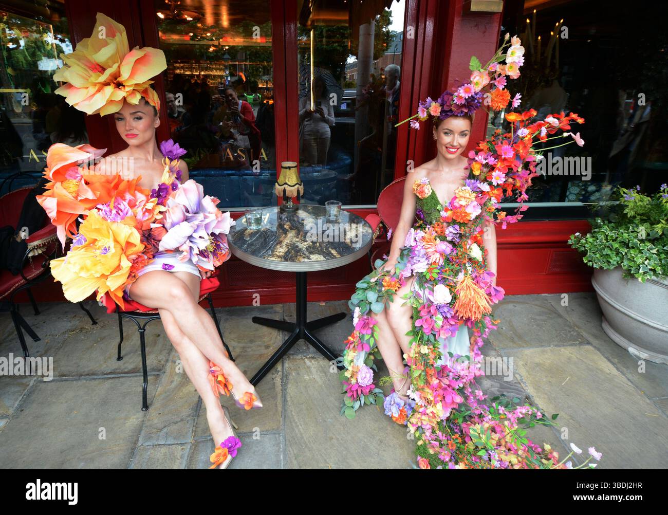 London, UK. 24th May 2025.Chelsea's Kings Road flower decorations on ...