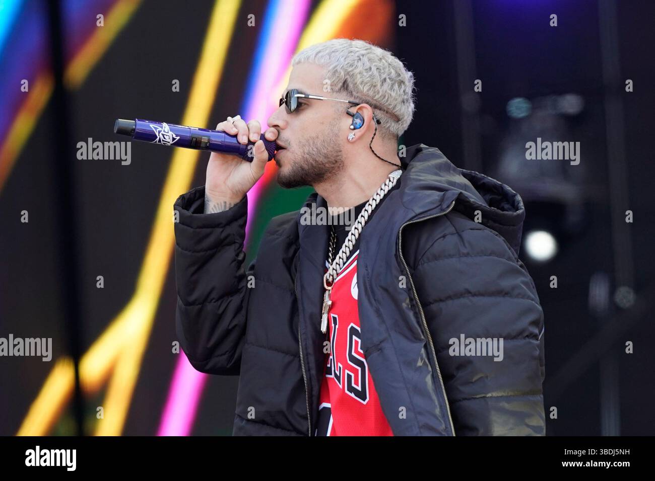 Dei V performs at 2025 Suenos Music Festival on Saturday, May 24, 2025 ...