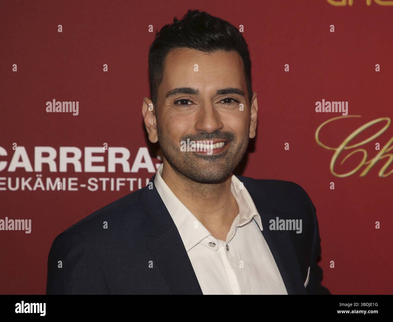 Red carp hi-res stock photography and images - Alamy