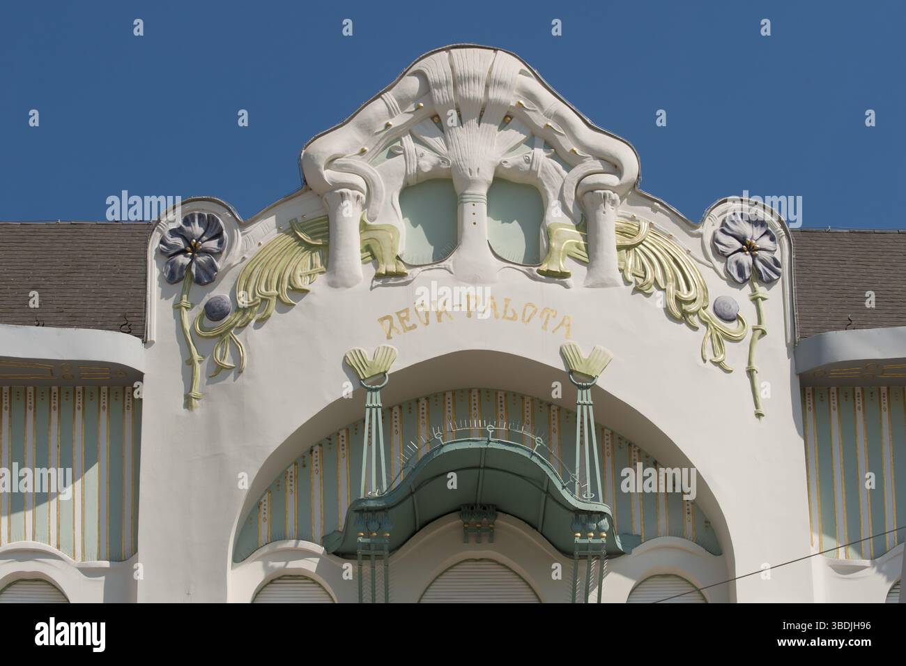 Reok palota hi-res stock photography and images - Alamy