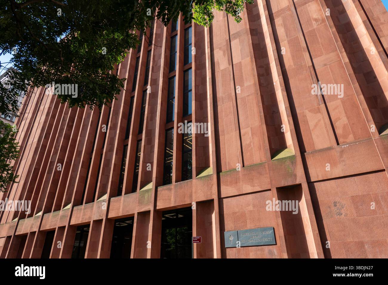 Nyu elmer holmes bobst library hi-res stock photography and images - Alamy