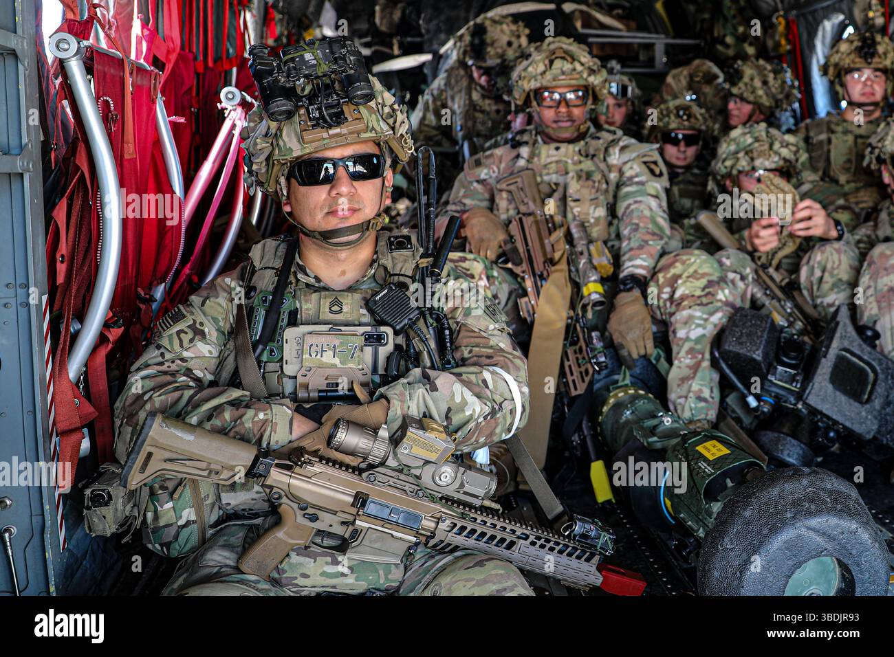 Soldiers assigned to 1st Brigade Combat Team, 101st Airborne Division ...