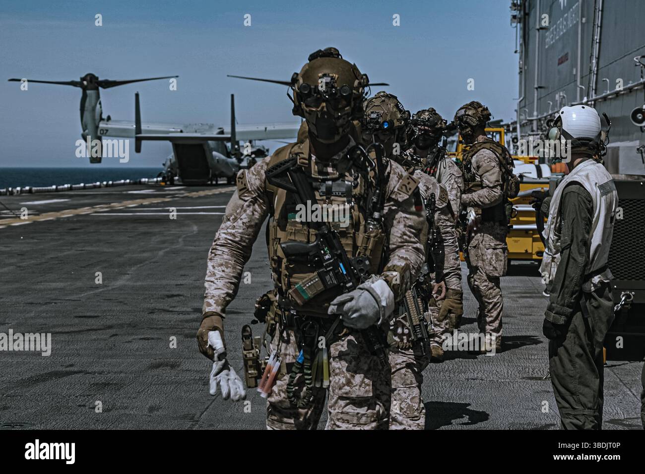 U.S. Marines with Maritime Special Purpose Force, 22nd Marine ...