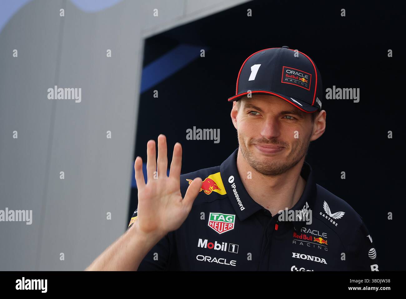 #1 Max Verstappen (NLD) Oracle Red Bull Racing (AUT) Red Bull RB21 ...