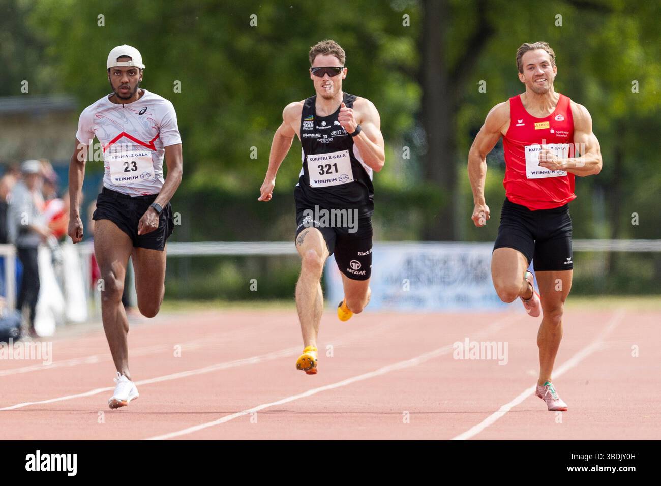 Hachim Maaroufou (23, COM/Komoren), Kevin Kranz (321, GER/Sprintteam ...