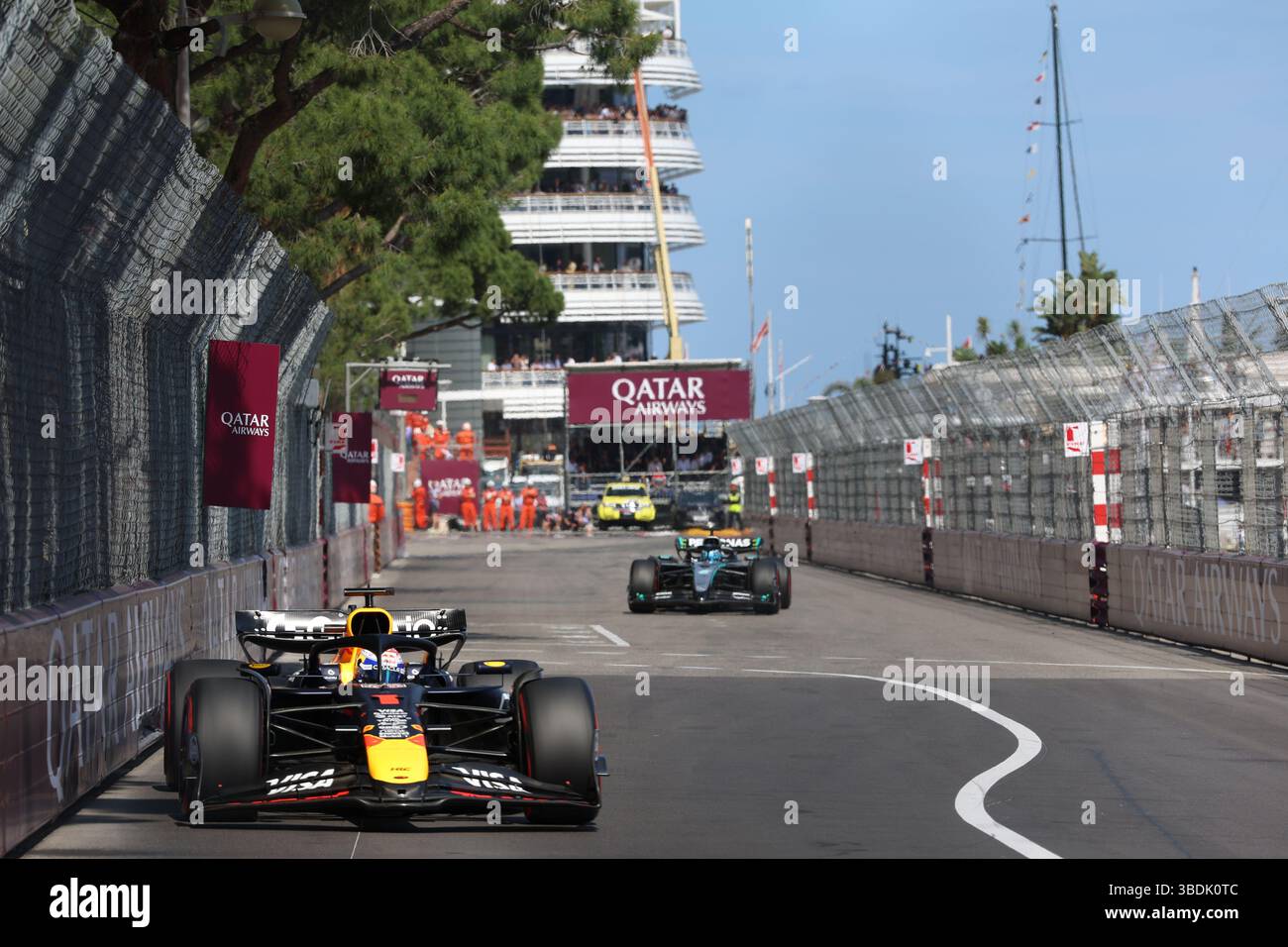 #1 Max Verstappen (NLD) Oracle Red Bull Racing (AUT) Red Bull RB21 ...