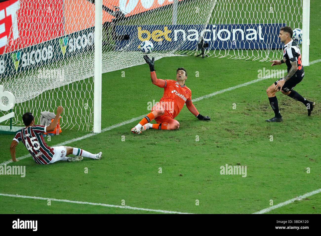 Rio de Janeiro, Brazil. 24th May, 2025. Vasco da Gama goalkeeper Leo Jardim fails to prevent ...