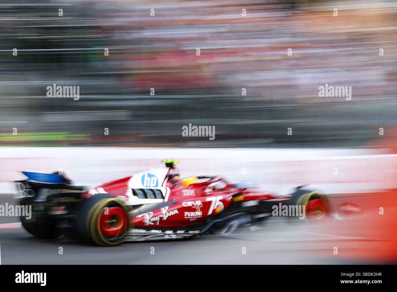 #44 Lewis Hamilton (GBR) Scuderia Ferrari HP (ITA) SF25/Ferrari during ...
