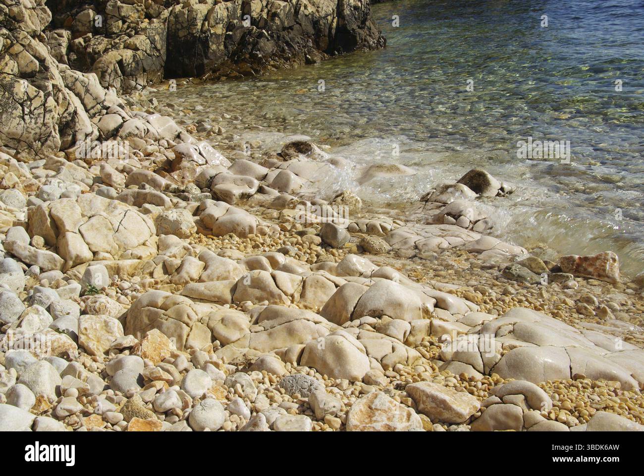 Pebble on the beach, pebble on the beach Stock Photo - Alamy
