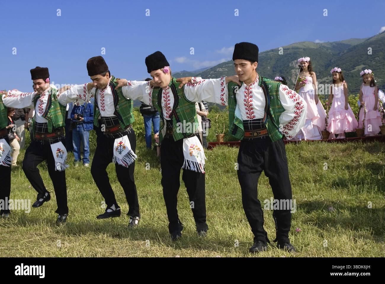 Men's dance group in traditional traditional costume, Rose Festival ...