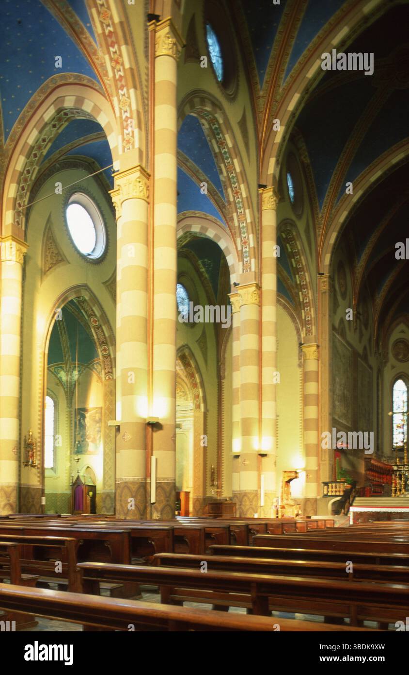 Interior of cathedral San Lorenzo, Alba, Piemont, Italy, Interior of ...