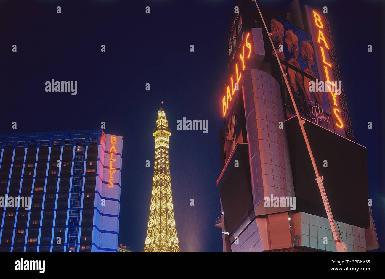 Bally's Hotel and replica of the Eiffel Tower, Las Vegas, Nevada, USA ...