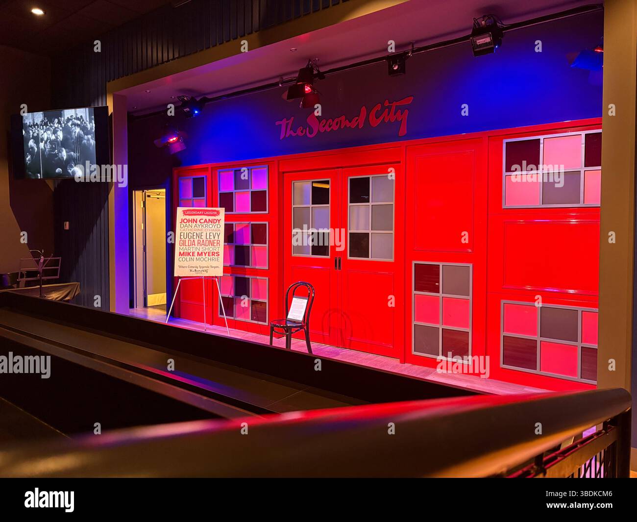 The Second City, Toronto comedy club interior showing the iconic red ...