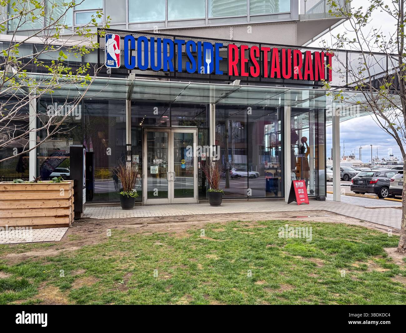 Courtside Restaurant exterior in Toronto, Canada. Modern building with ...
